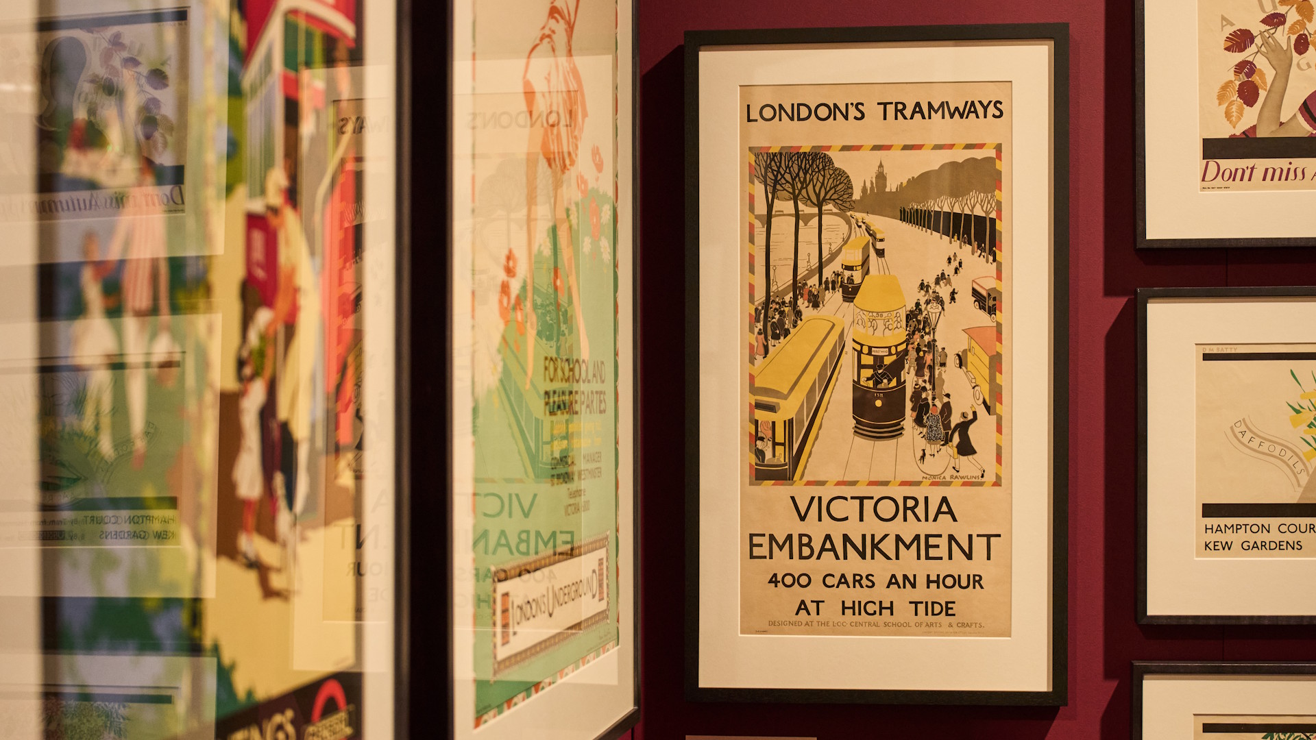 100 years of art deco poster design: London Transport Museum