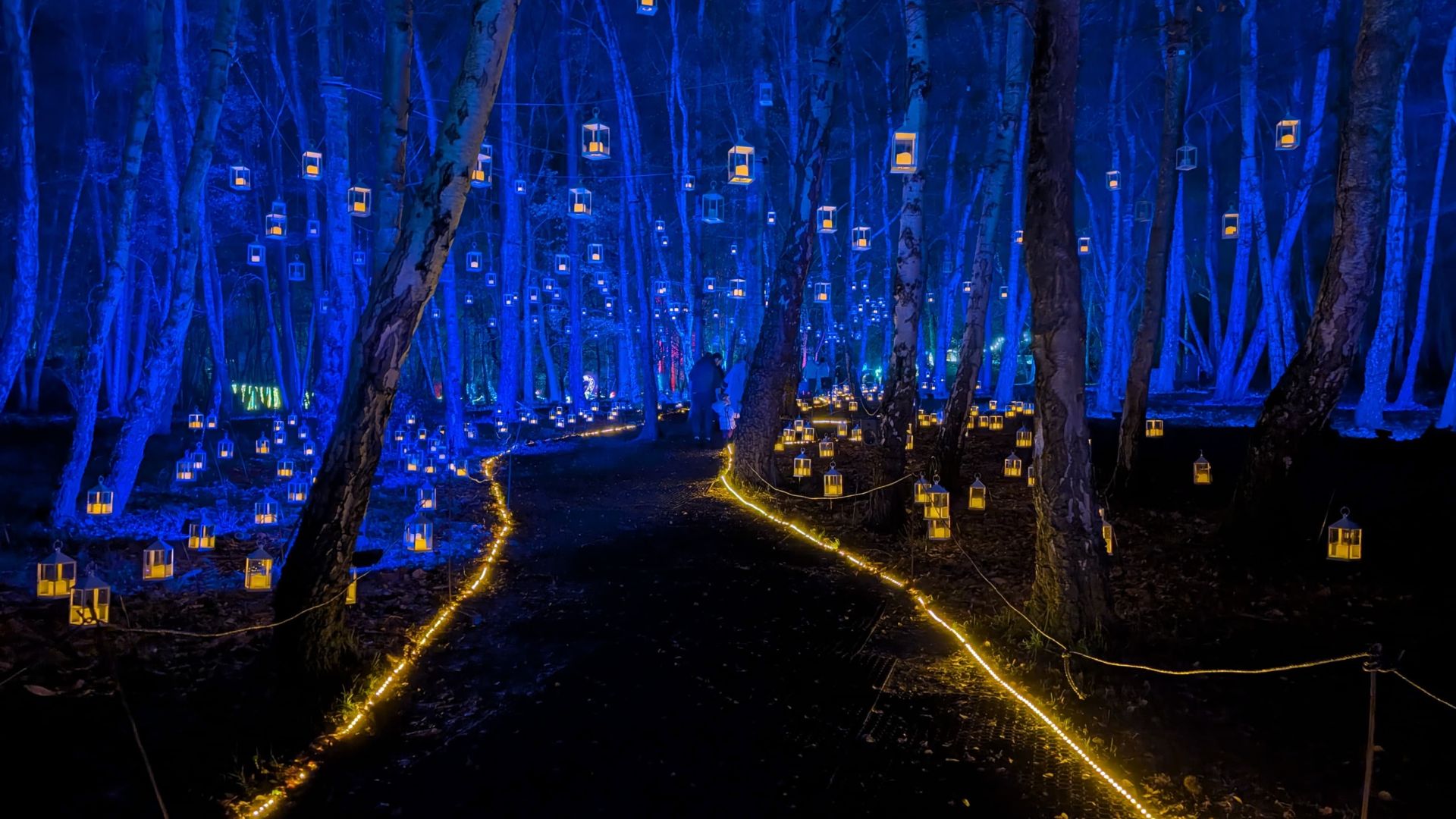 Windsor at Christmas: Illuminations, markets and the Castle